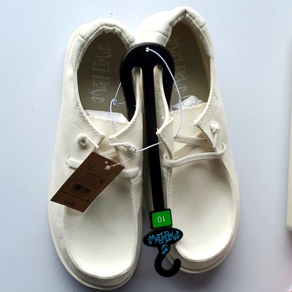 Mad Love | Shoes | Mad Love Lizzy Sneakers | Poshmark